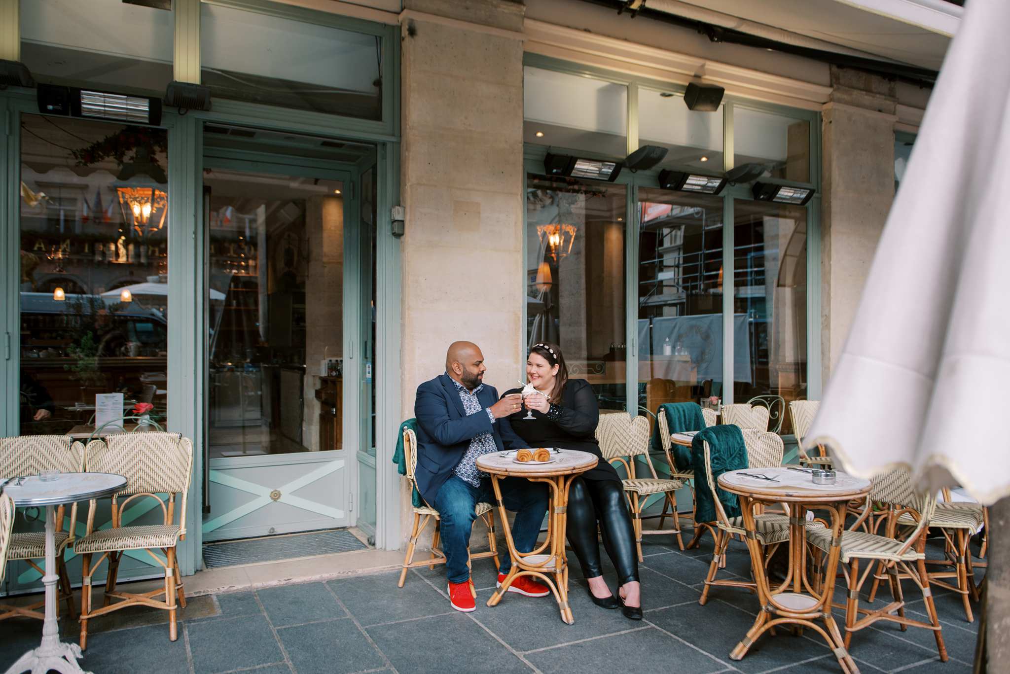 She Popped the Question, He Said Yes! A Surprise Proposal at the Louvre ...